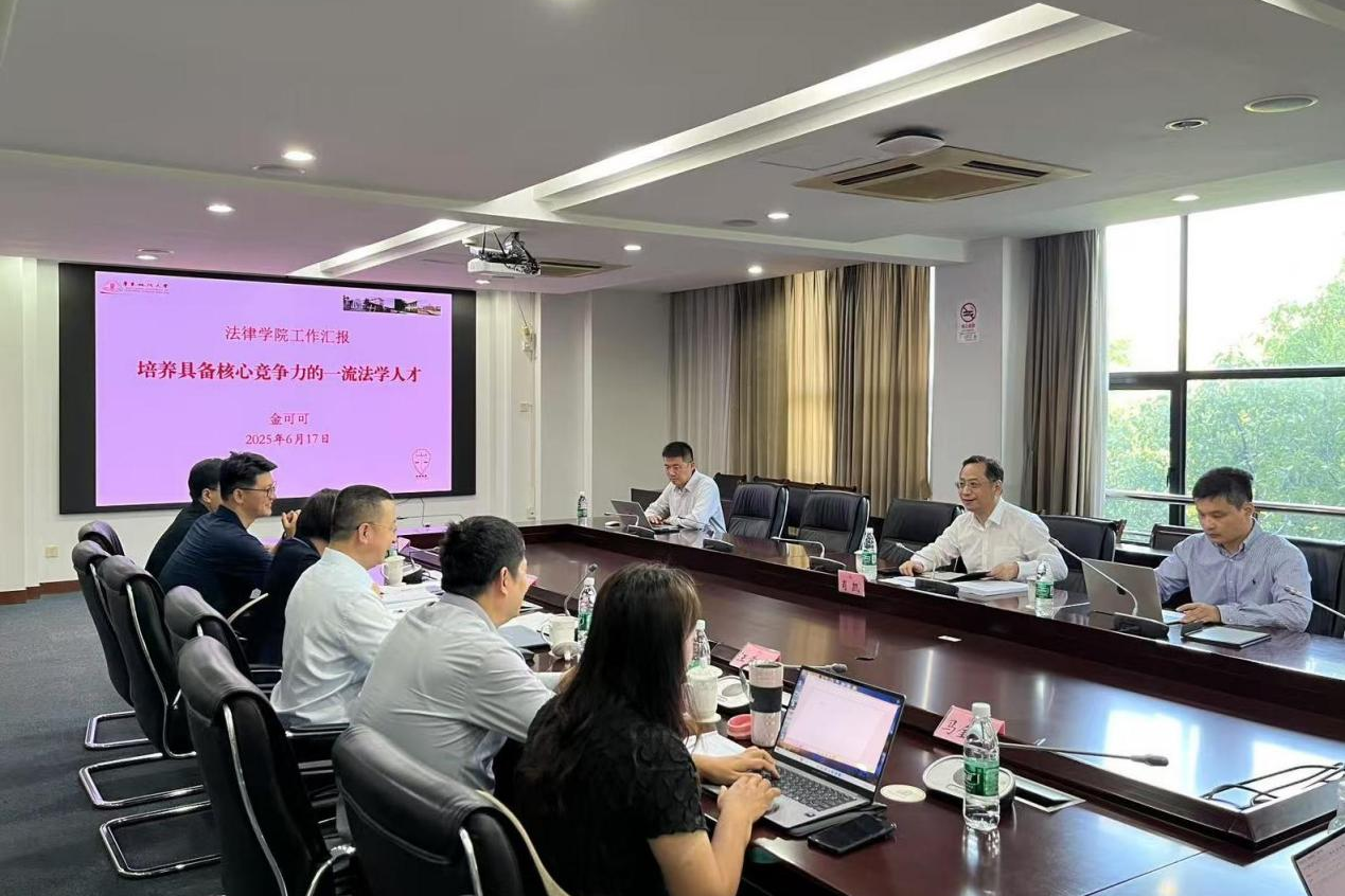 肖凯一行赴部分学院和职能部门调研